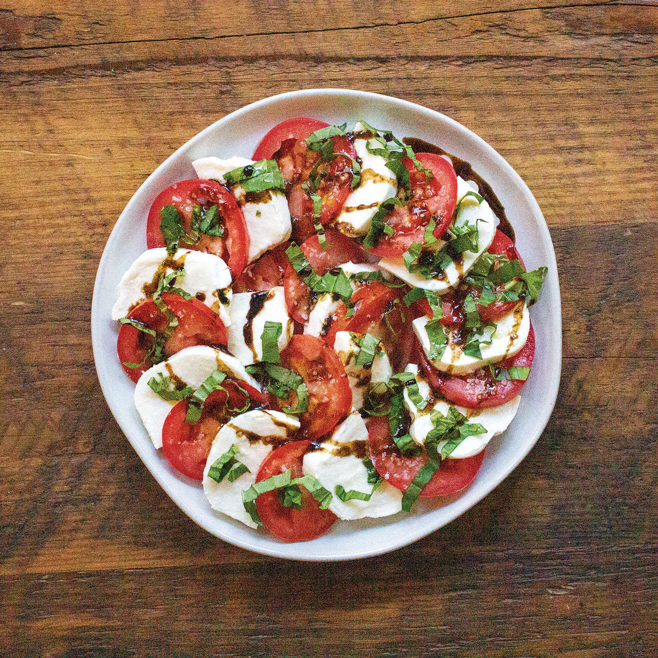 Classic Caprese Salad Recipe | Olivelle The Art of Flavor®